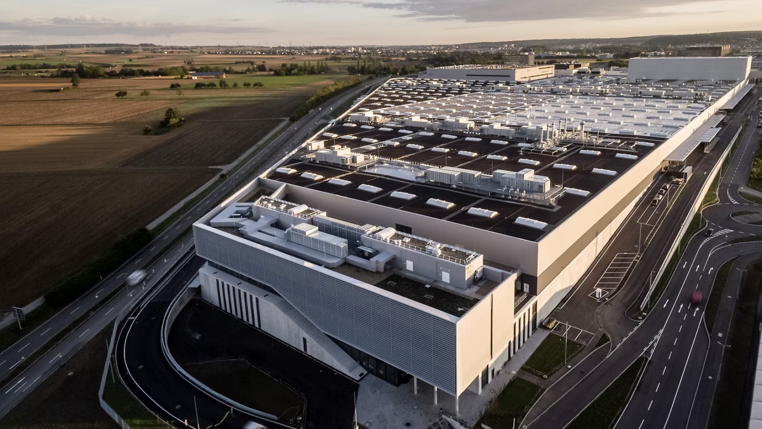 Automation in the Automotive Industry: Real-Life Examples of How It’s ...